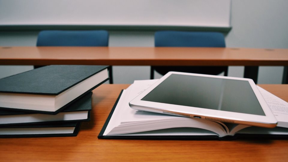 Welcome to ESOL - Lesson 1 - Classroom 2.0